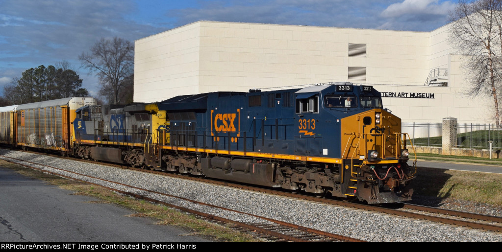 CSX 3313 ET44AH leads CSX 483 AC44CW with a southbound auto rack train on CSX through ...